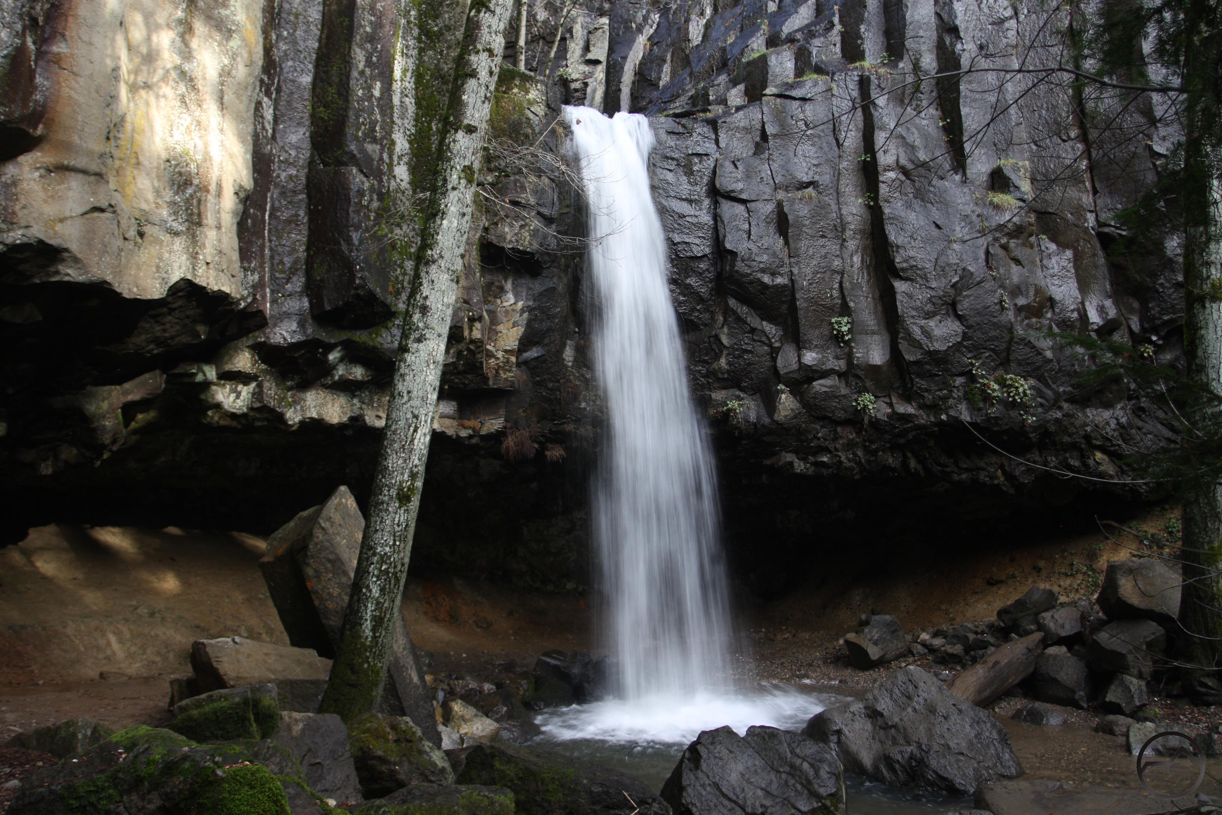 Cascades, Hedge Creek Falls – Feb2014 001 (Custom) | Hike Mt. Shasta