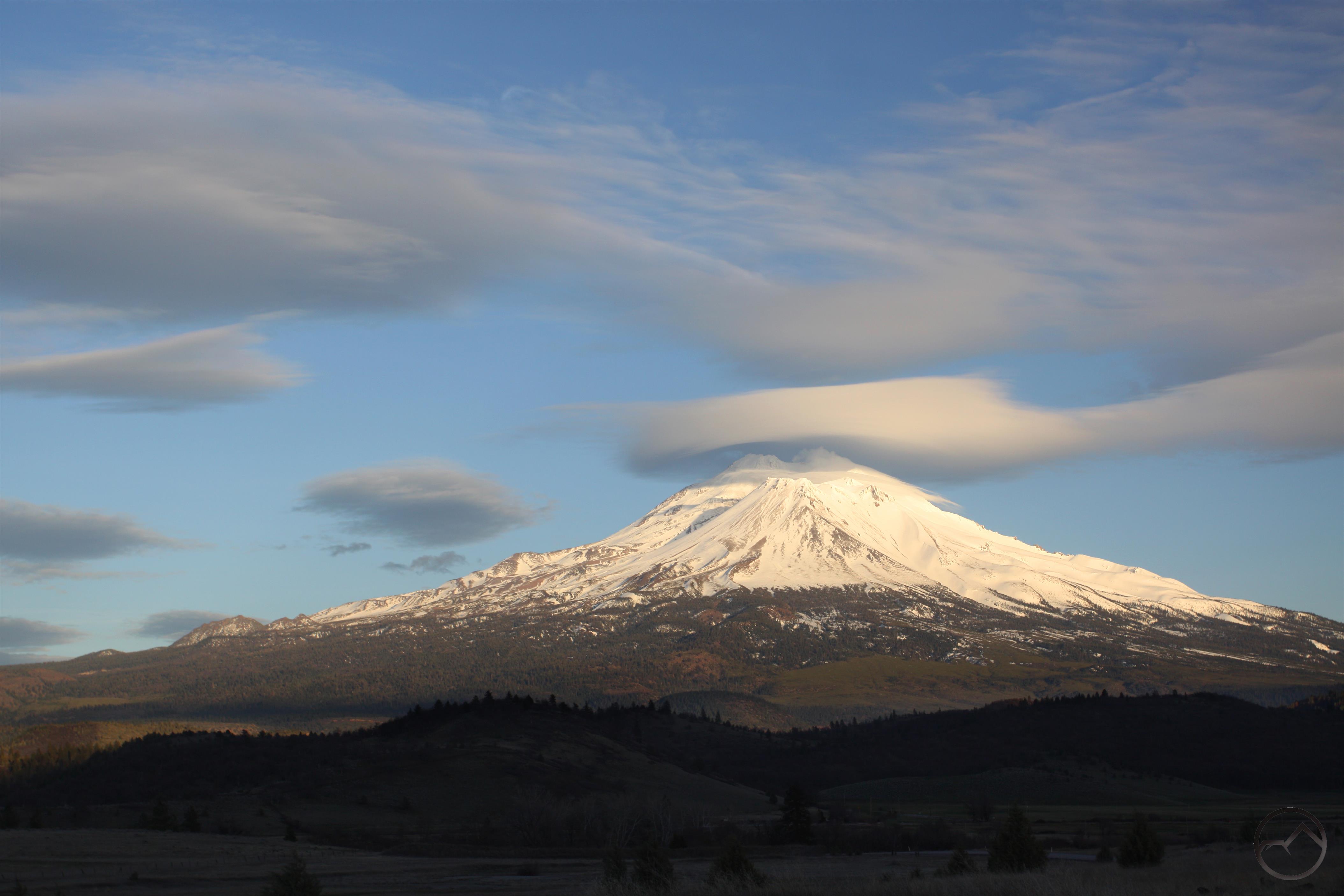 Stunning Pre-Saint Patrick’s Day Lenticular Show | Hike Mt. Shasta