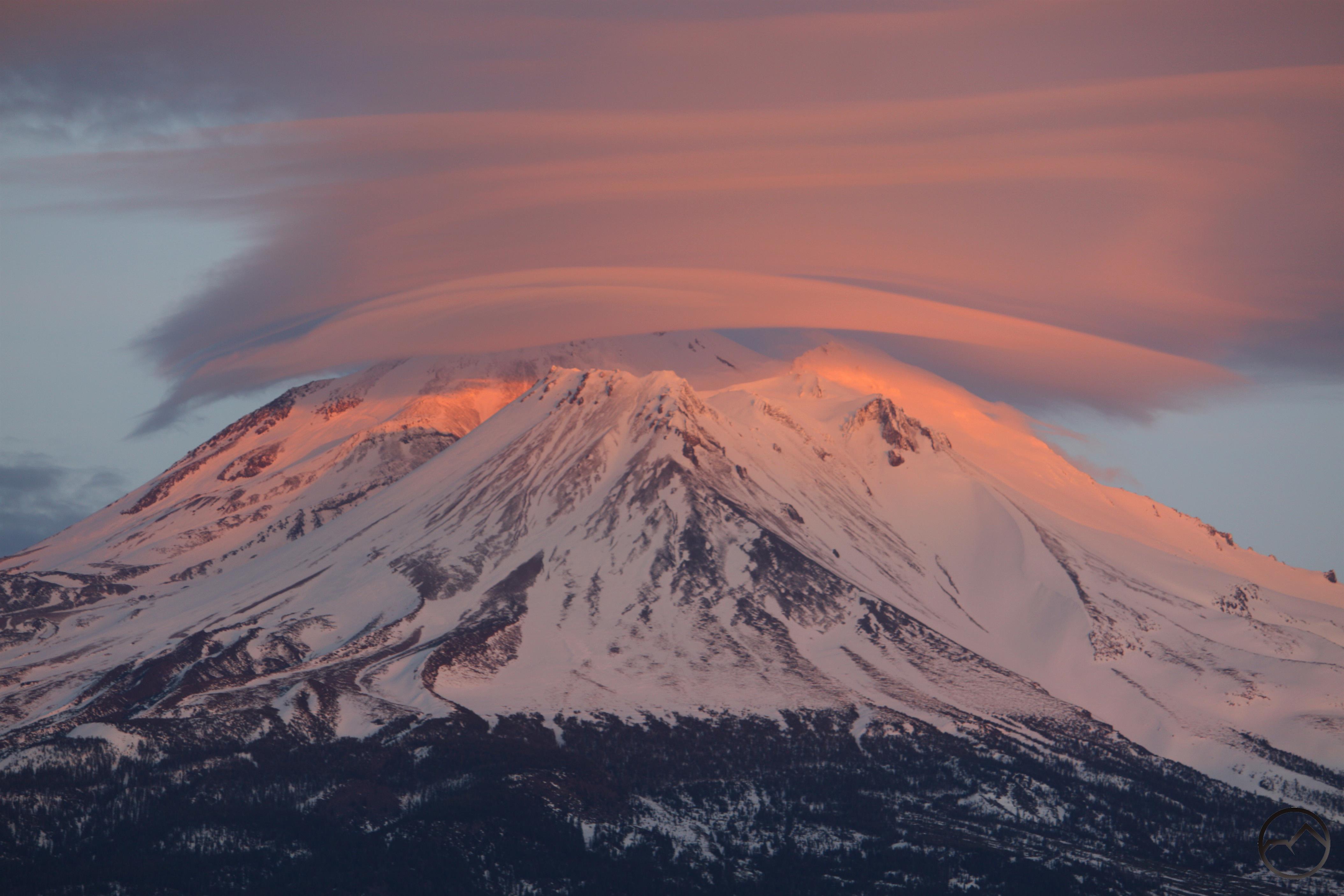 Stunning Pre-Saint Patrick’s Day Lenticular Show | Hike Mt. Shasta