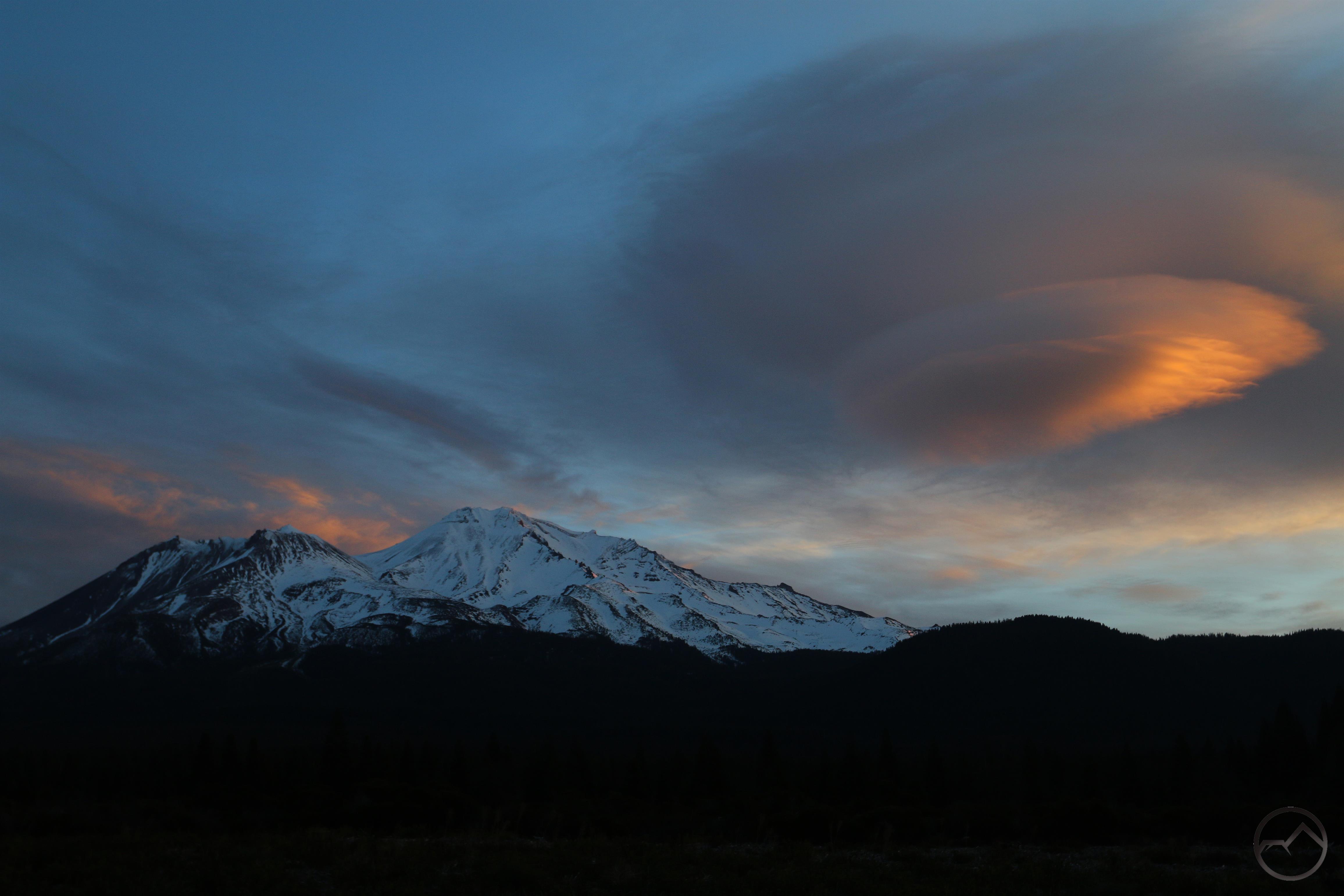 A Stunning Dawn Pyrotechnic Display Above Mount Shasta | Hike Mt. Shasta