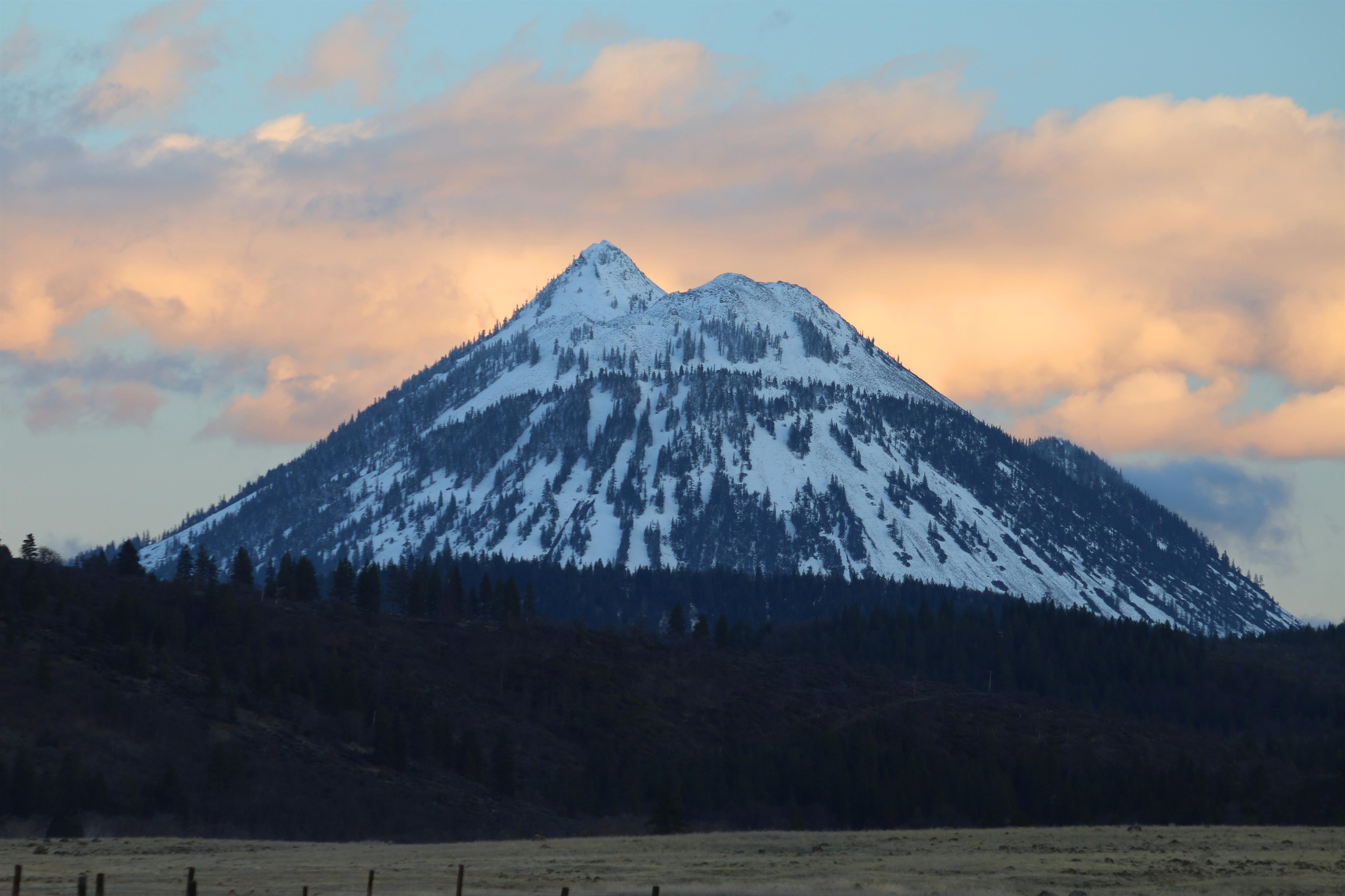 Distancing In The Shasta Valley | Hike Mt. Shasta